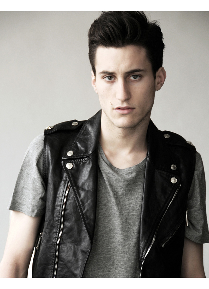 Adrian P. – NEWfaces