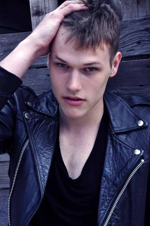Billy T. | NEWfaces