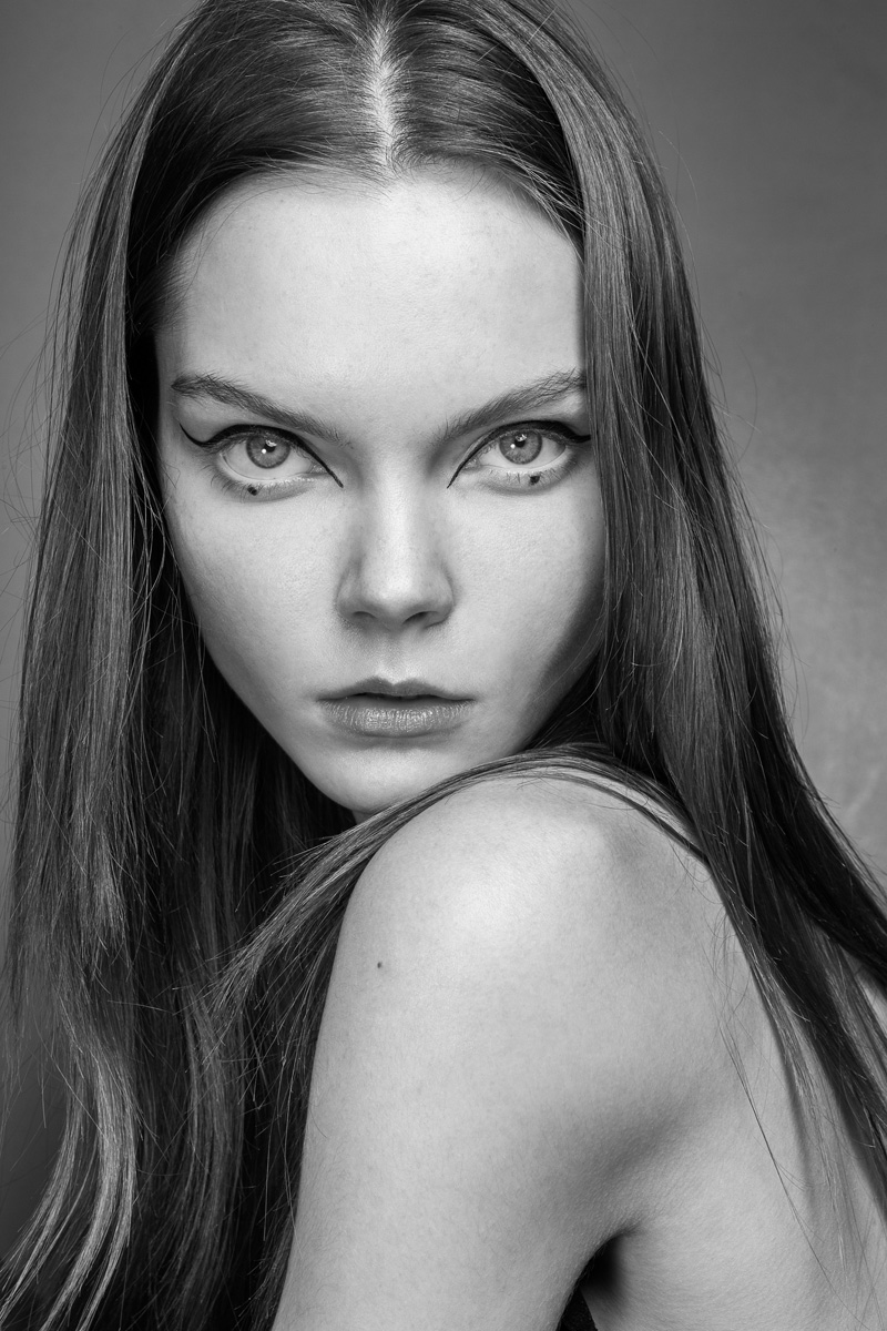 Idole-Model-Management | NEWfaces