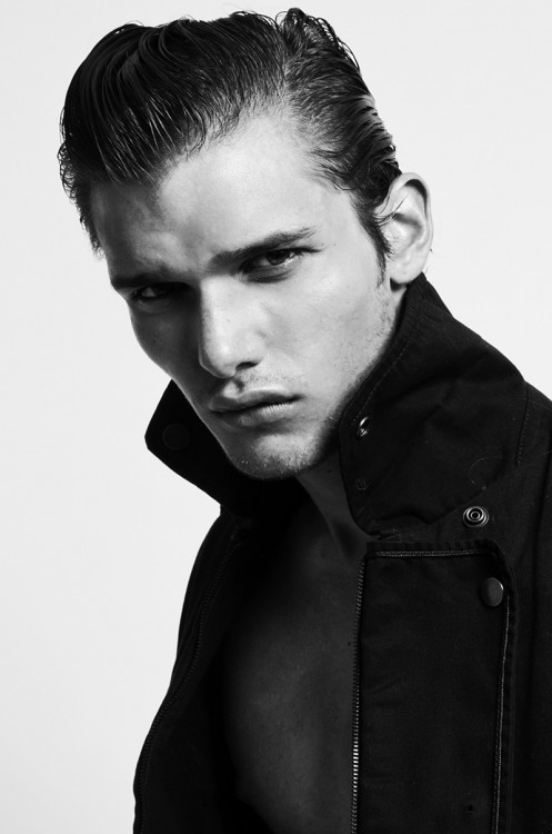 Liam V. | NEWfaces