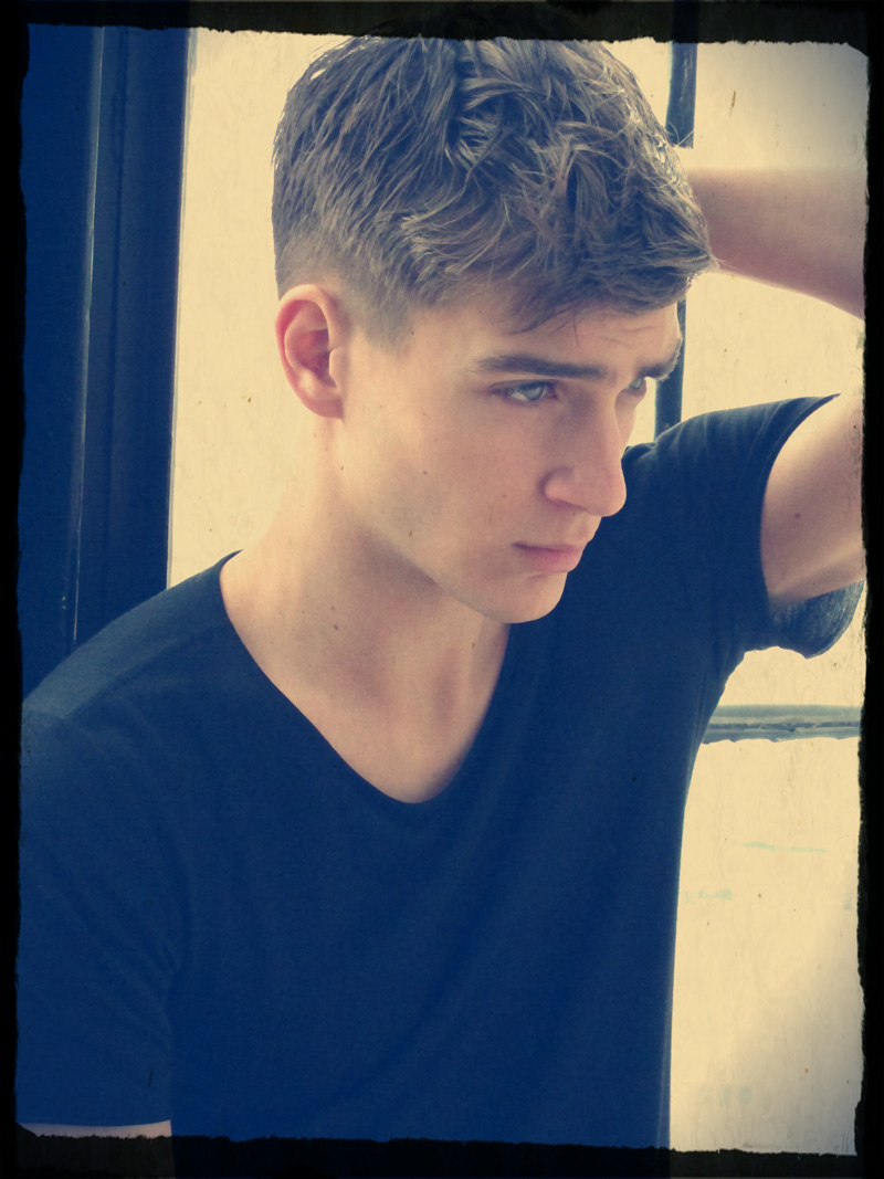 Samuel Roberts – NEWfaces