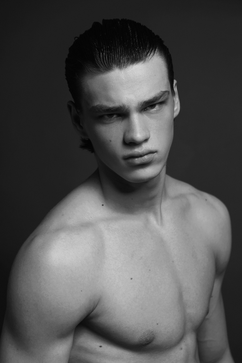 Filip Hrivnak | NEWfaces