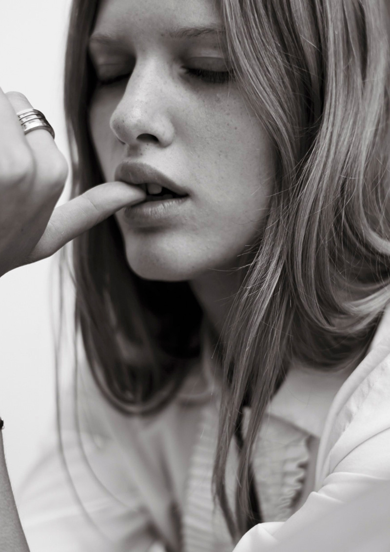 Laura Julie – NEWfaces