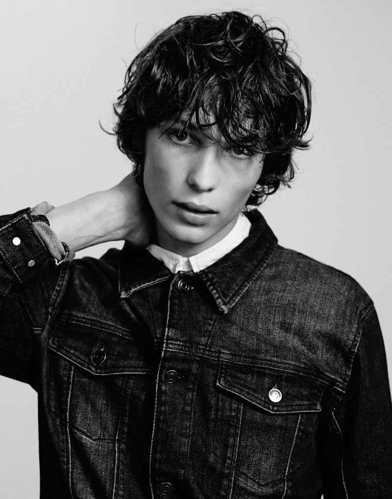 Tom Wells | NEWfaces