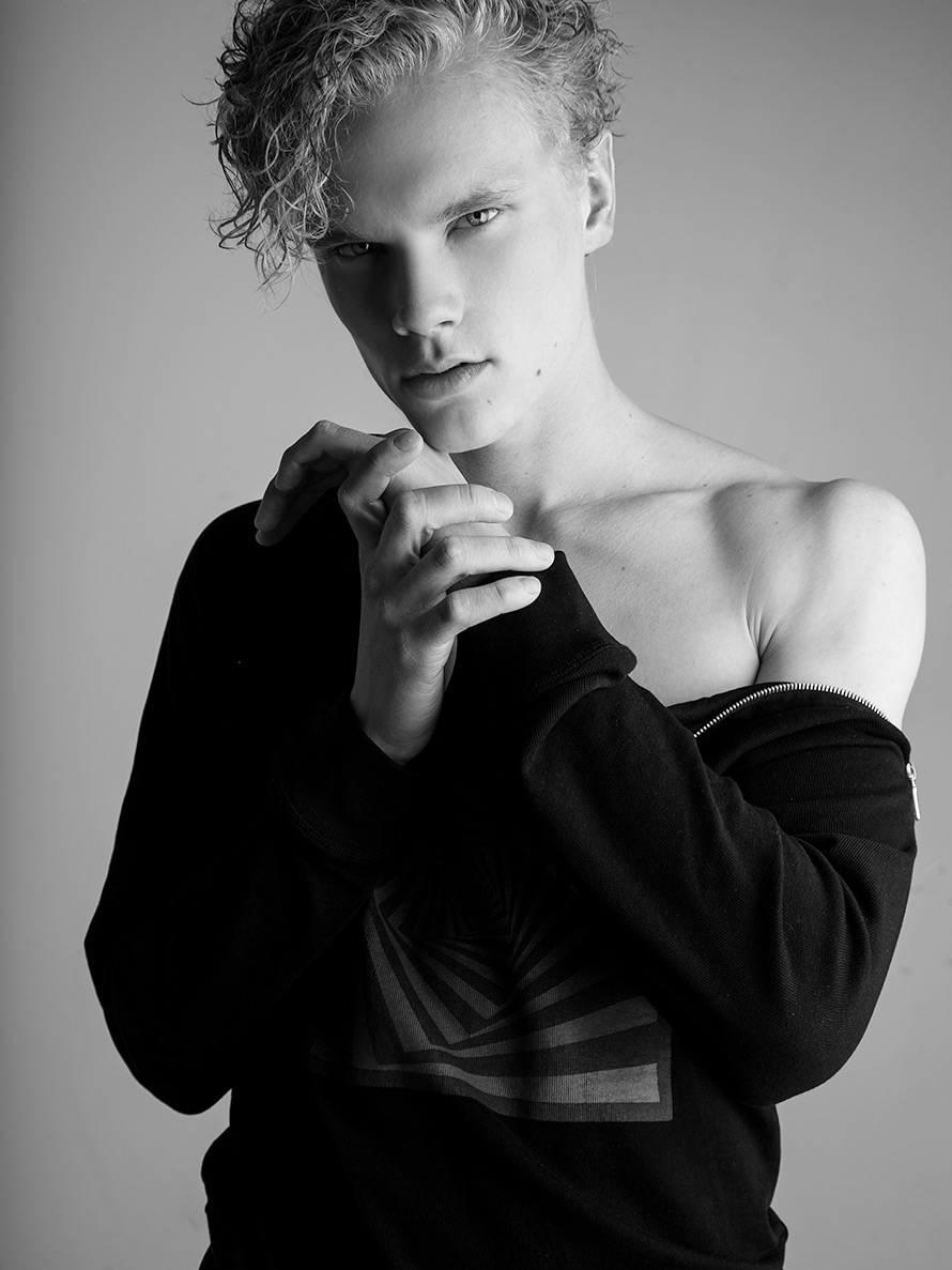 Erik | NEWfaces