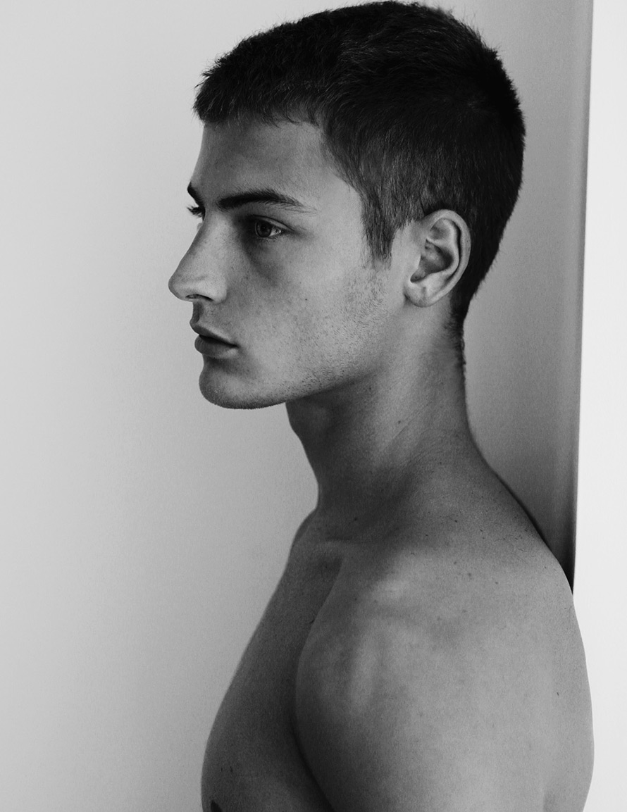 Adrien | NEWfaces
