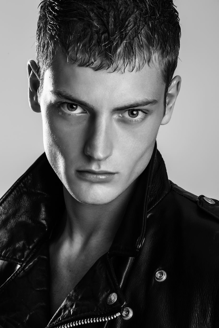 Adrien | NEWfaces