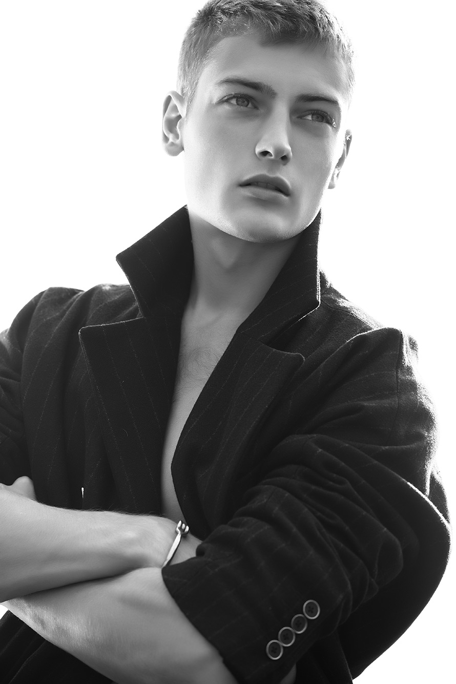 Adrien | NEWfaces