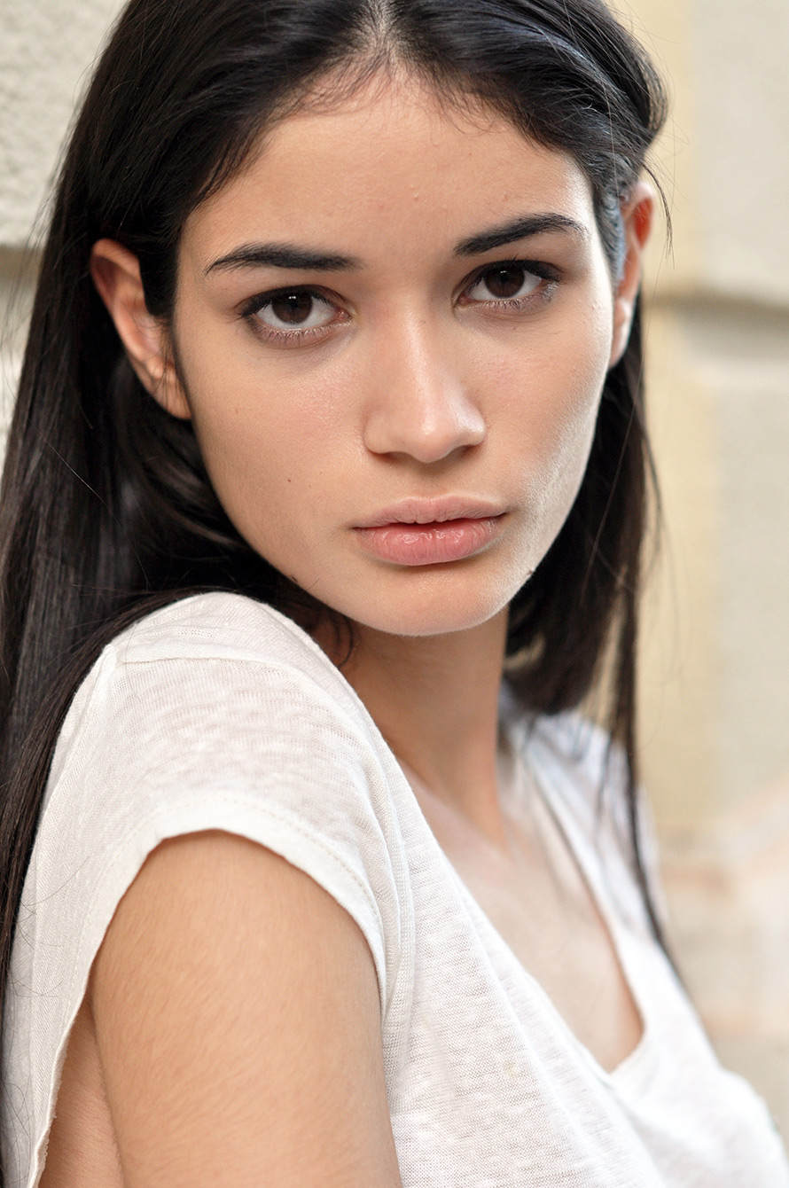 Julia | NEWfaces