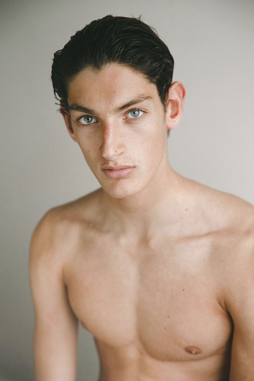Aaron | NEWfaces