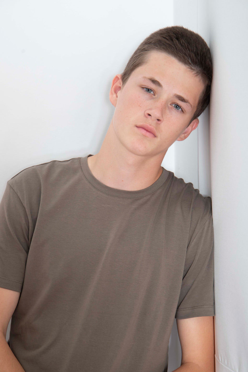 Meet Victoria & Tiago | NEWfaces