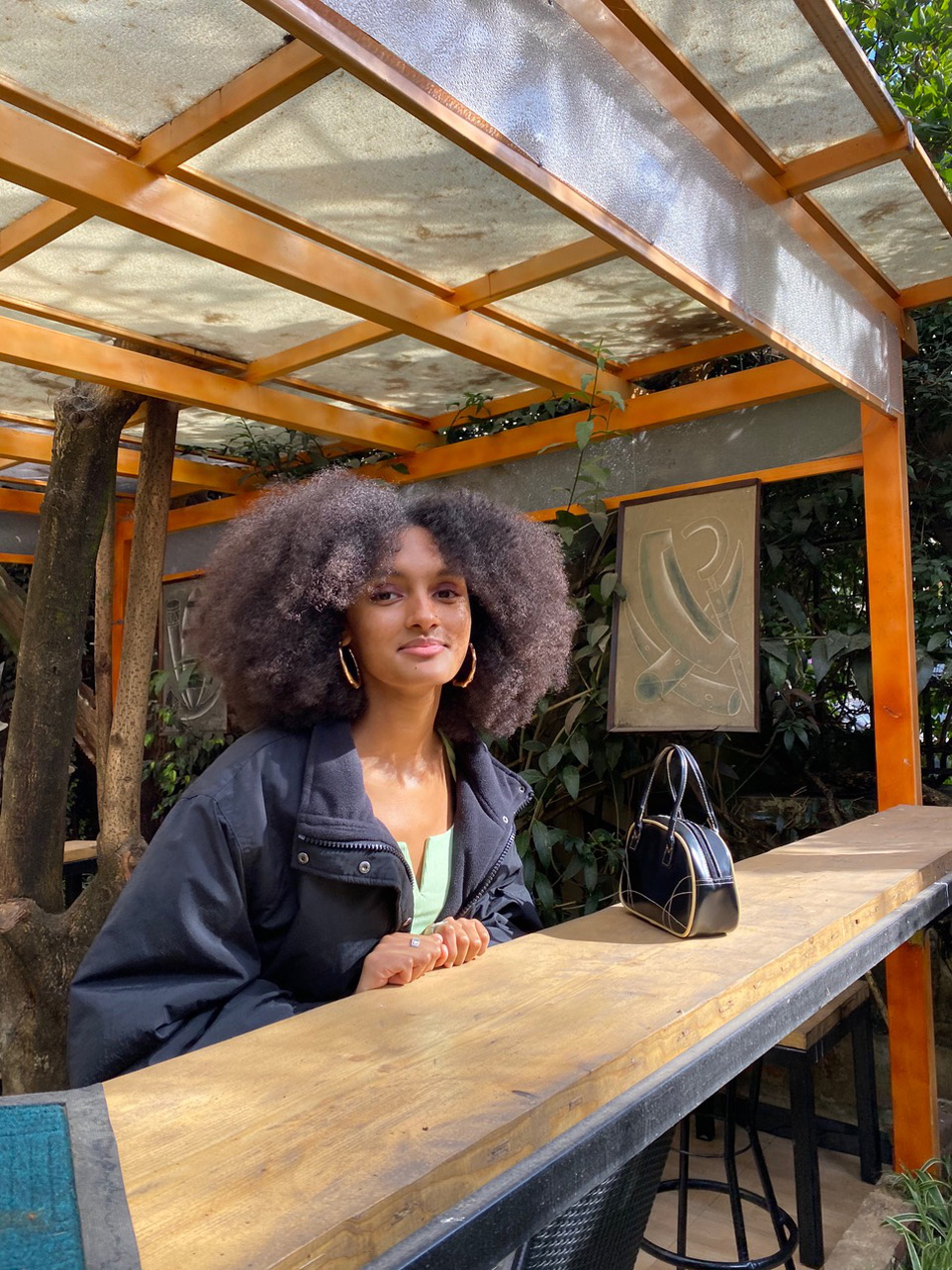 Six New Faces Talk Pet Monkeys, Coin Collecting and Powerlifting | NEWfaces