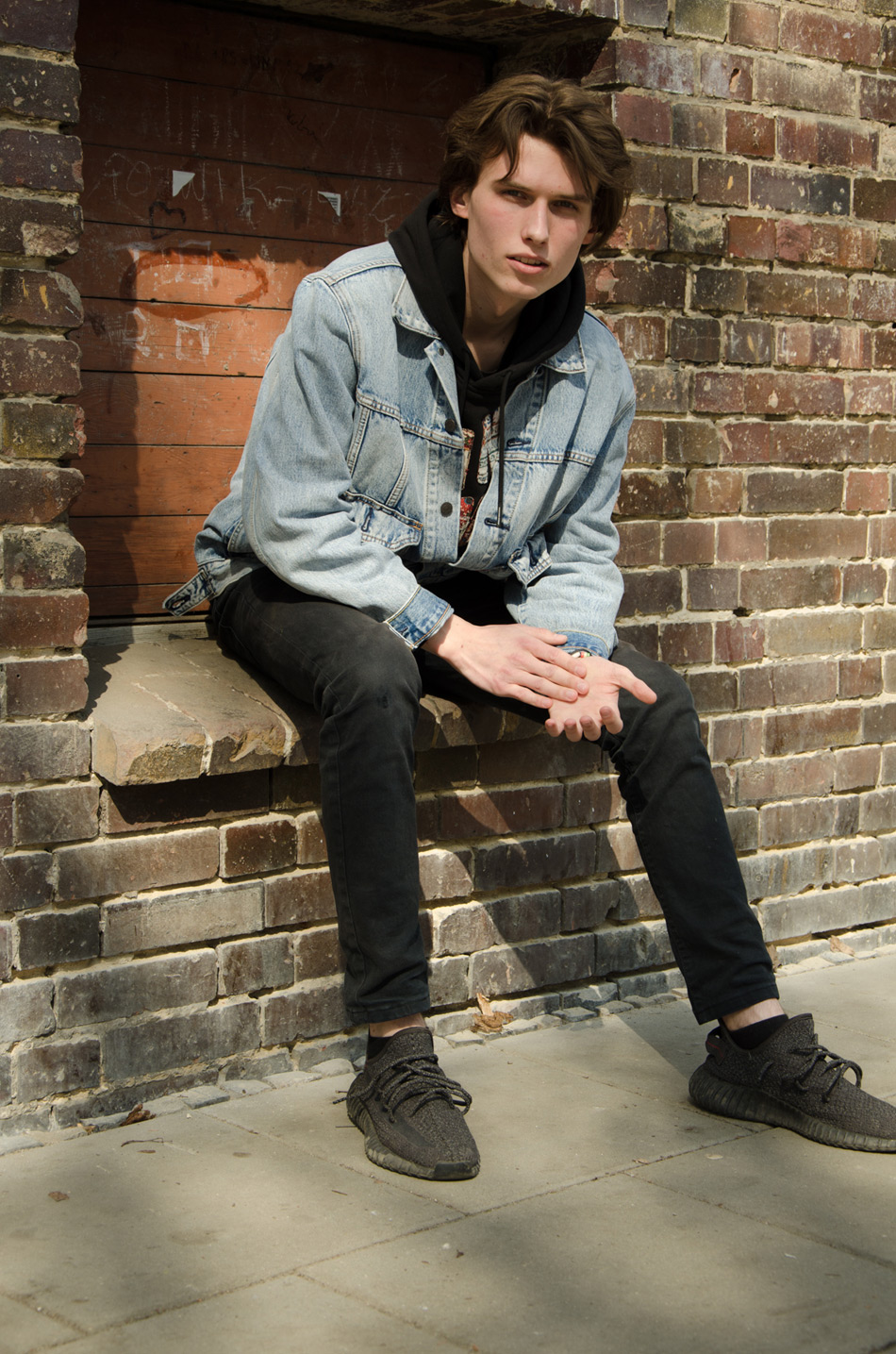 Six New Faces Talk Pet Monkeys, Coin Collecting and Powerlifting | NEWfaces