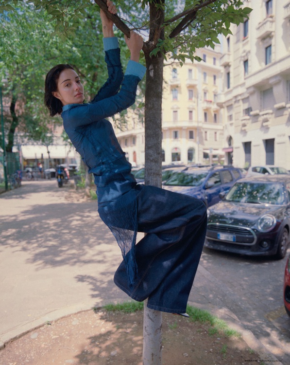 Croatian Rookie Lucy Markovic Was A Versace Exclusive | NEWfaces