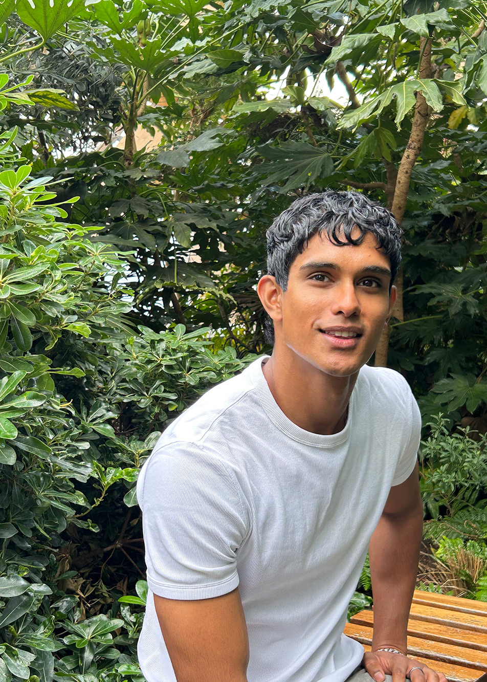 These Rookies Know All About Science and Serving Face | NEWfaces