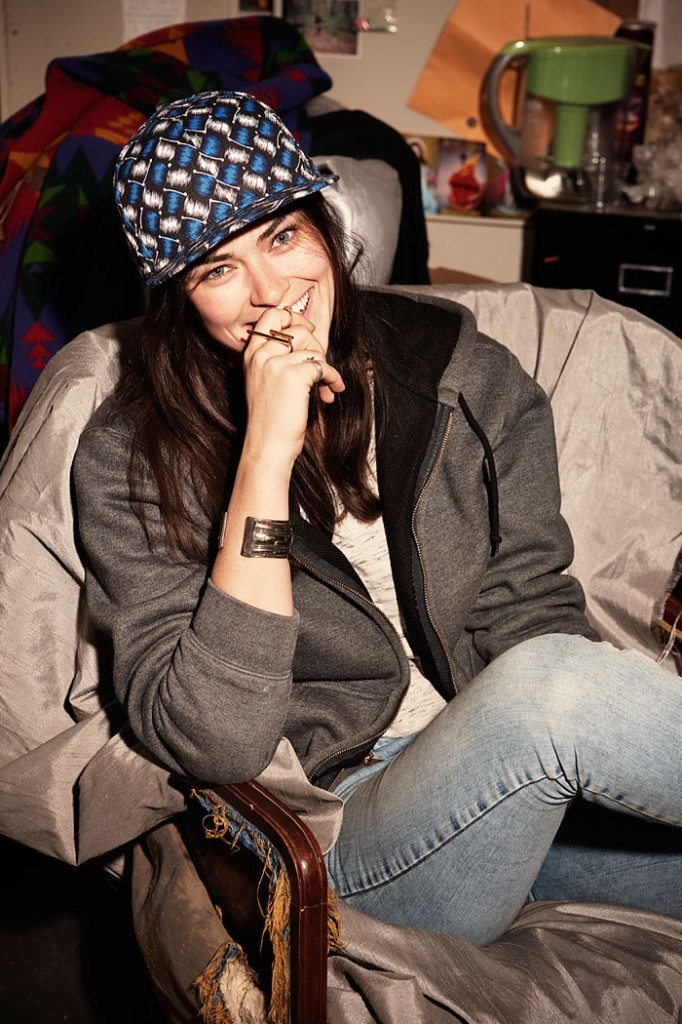 Myla Moves – Of The Minute