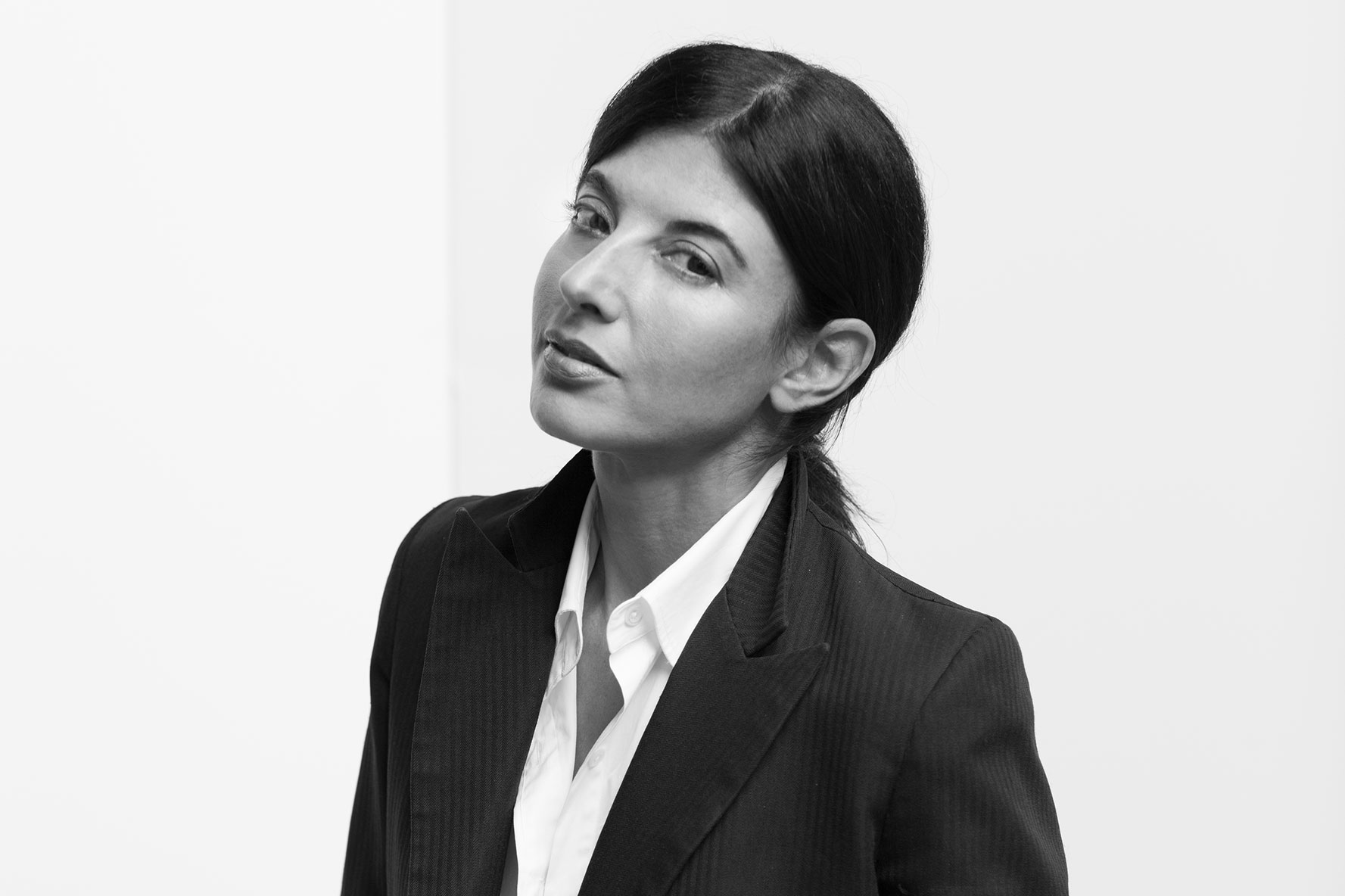 Stylist at Large: Julie Ragolia – Of The Minute