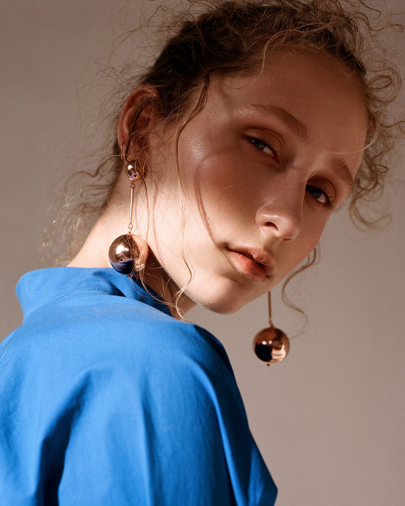 The Secret Life of Elfie – Of The Minute