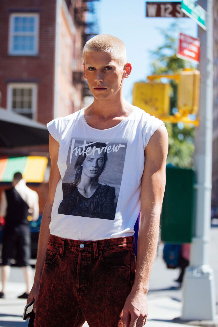See what the models are wearing off-duty during NYFWM! – Of The Minute