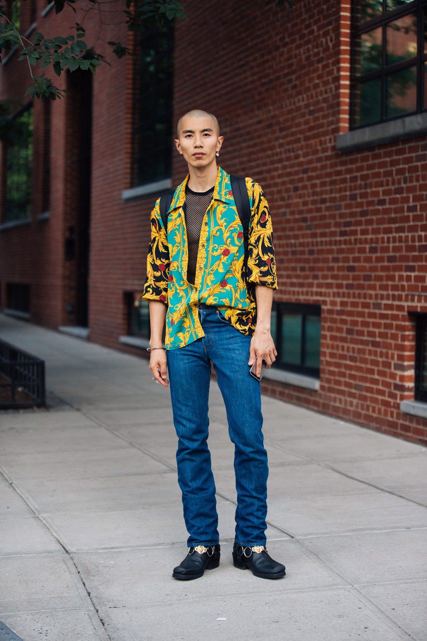 See what the models are wearing off-duty during NYFWM! – Of The Minute