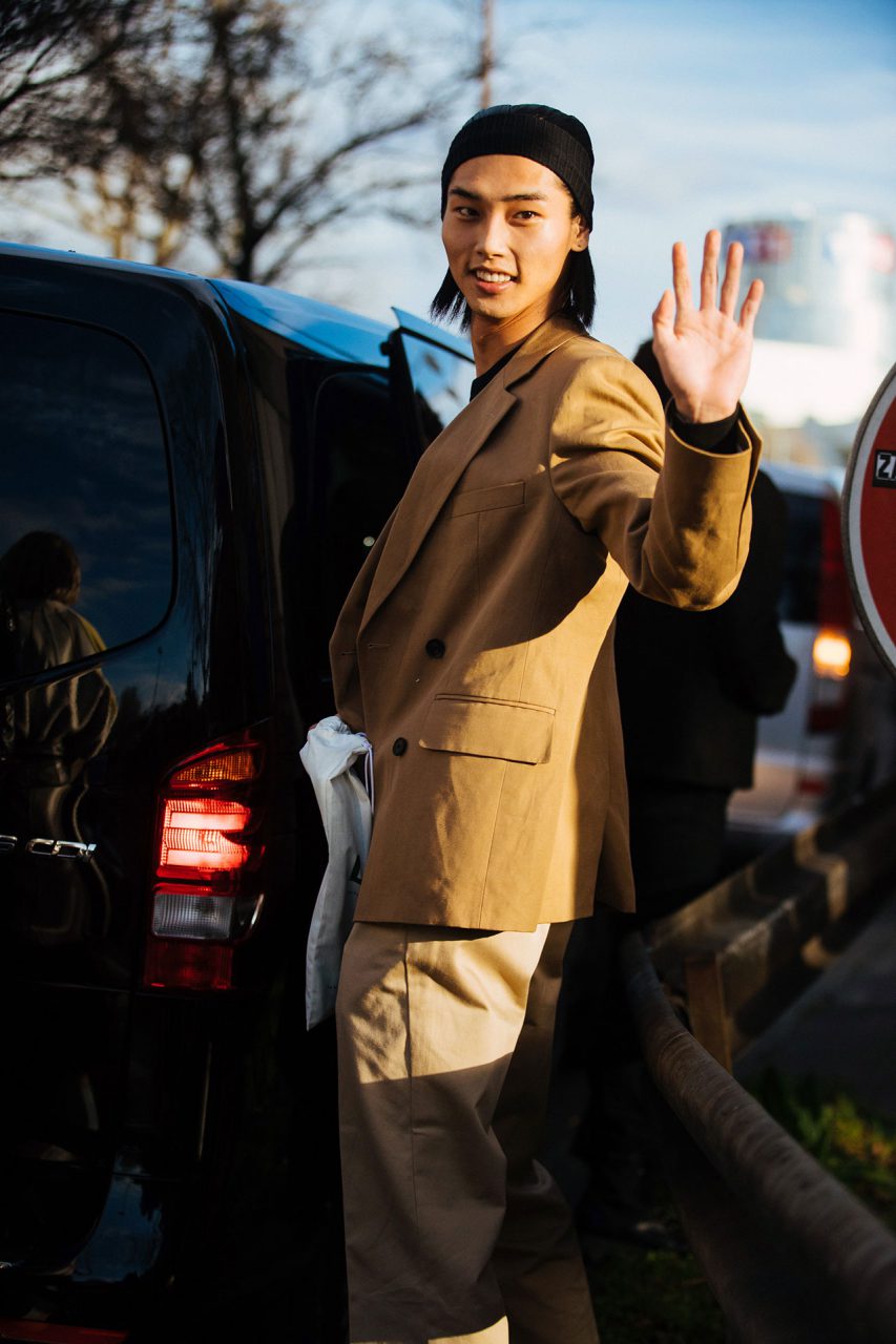 See what the models are wearing off-duty in Paris! Days 7&8 – Of The Minute