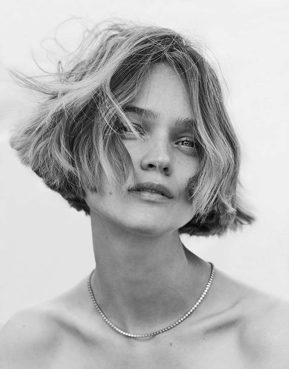 Nicole Bentley on the Strength of Femininity – Of The Minute