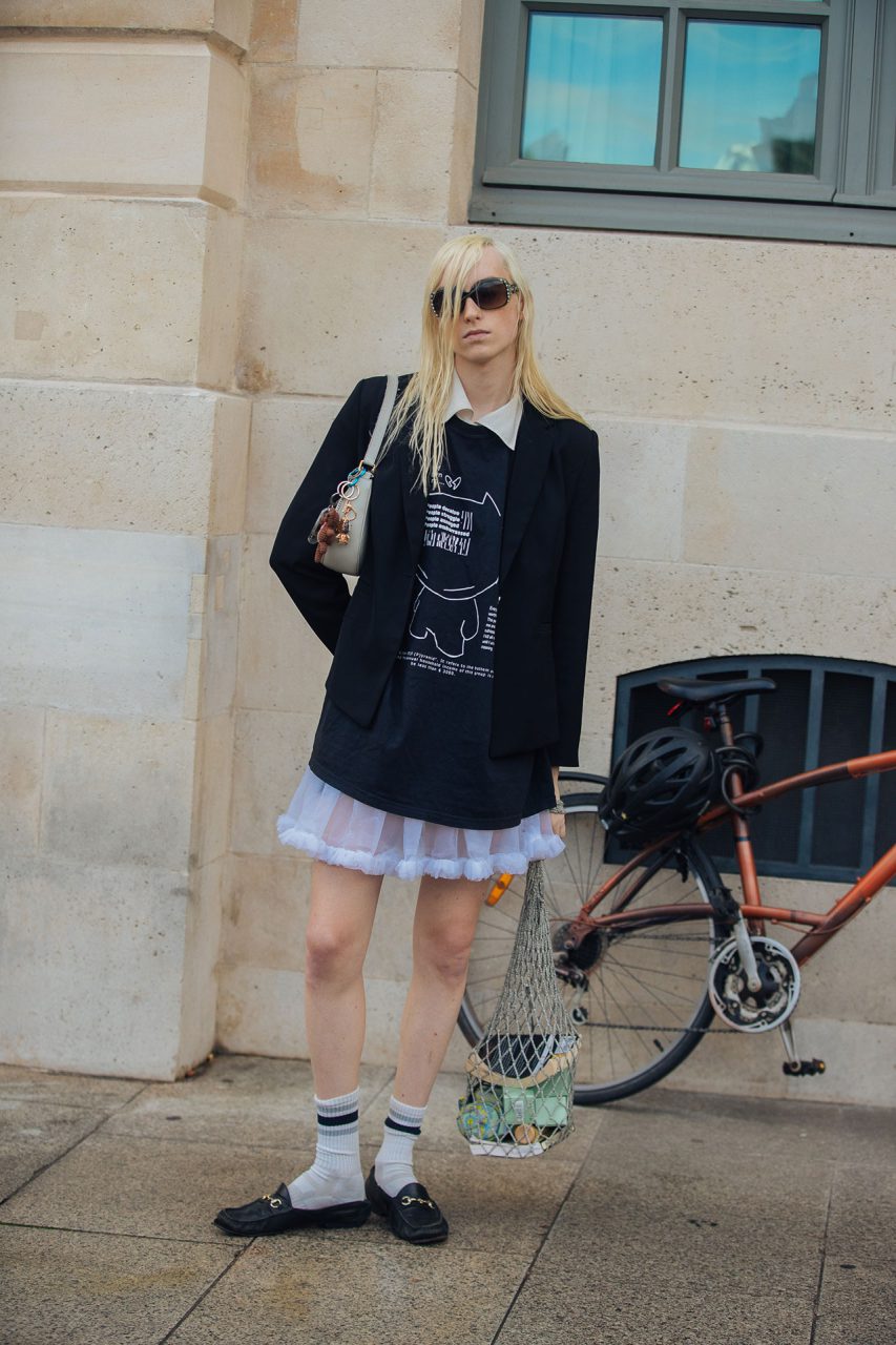 See What the Models Are Wearing Off-Duty During PFW S/S 23! Days 3&4 ...