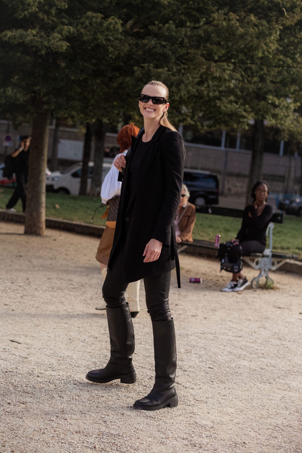 See What the Models Are Wearing Off-Duty During Paris Fashion Week S/S ...