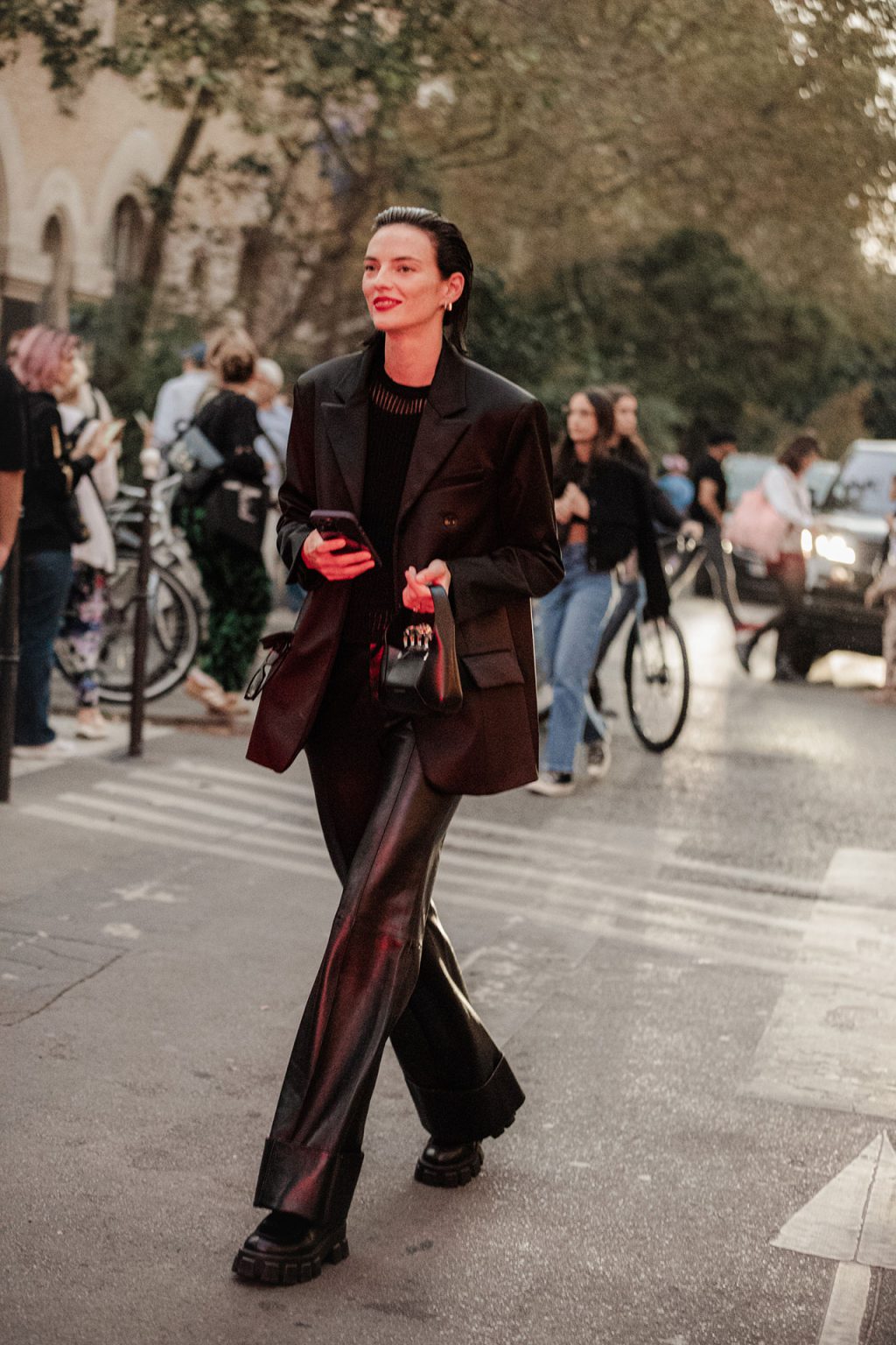 See What the Models Are Wearing Off-Duty During Paris Fashion Week S/S ...