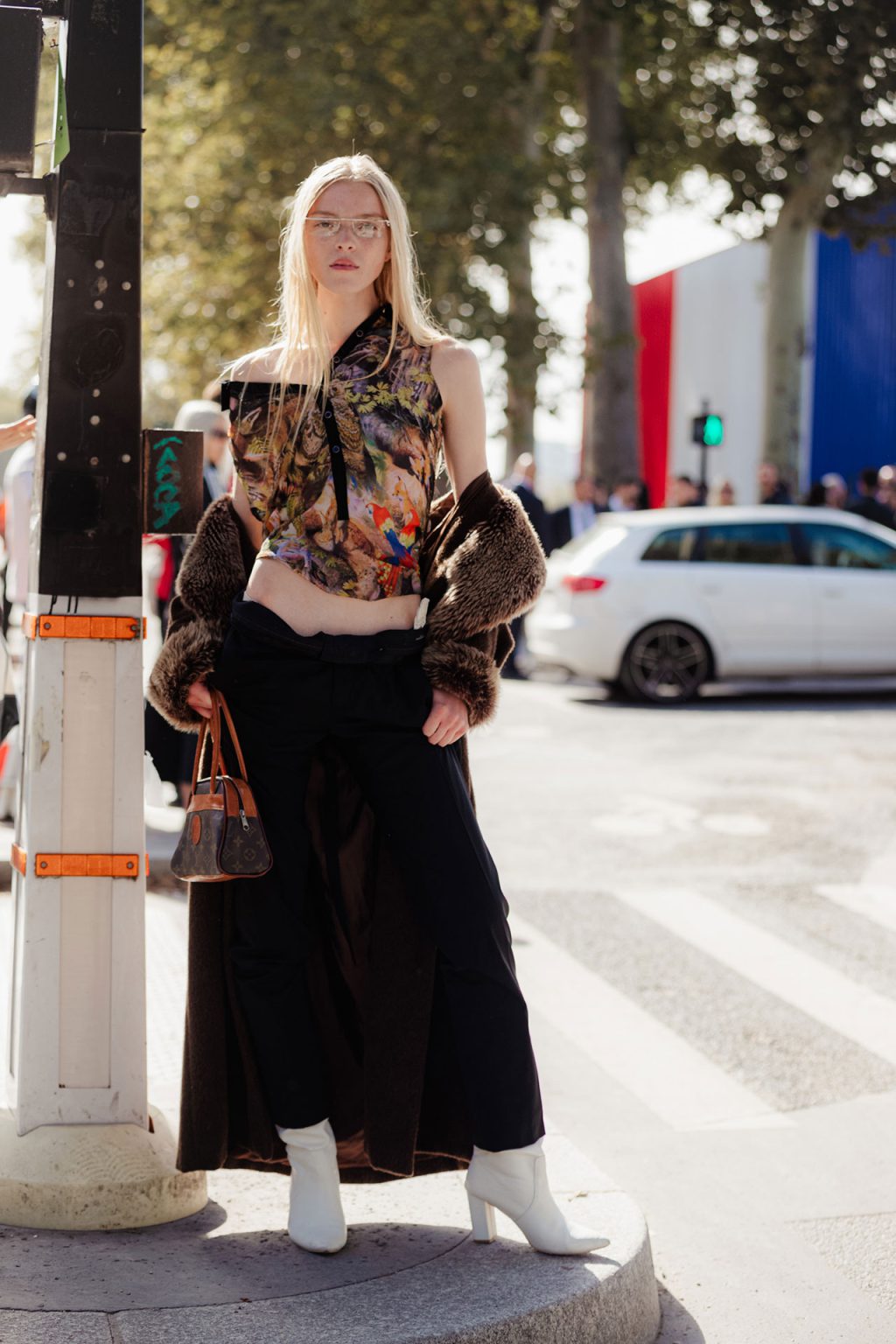 See What the Models Are Wearing Off-Duty During Paris Fashion Week S/S ...