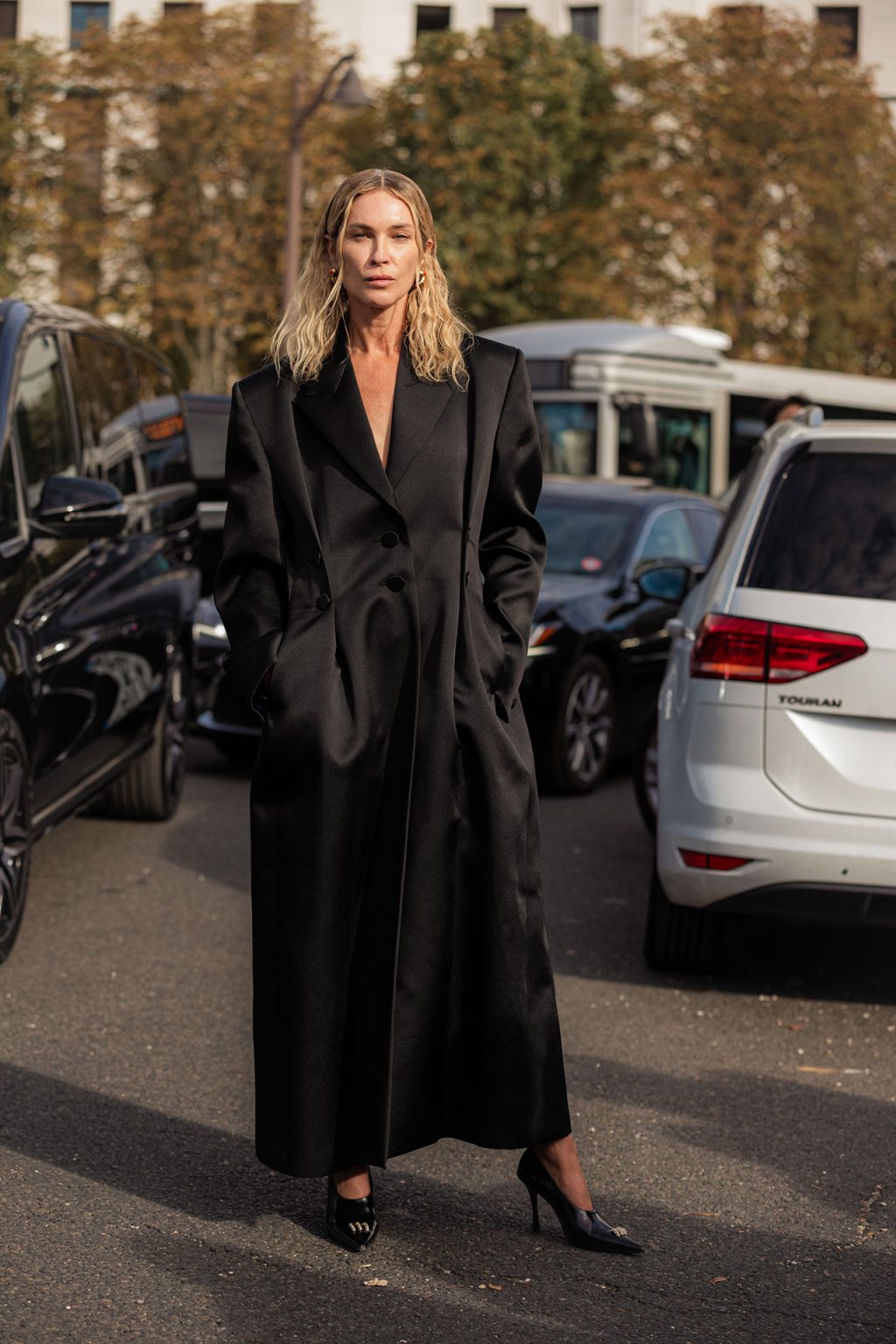 See What the Models Are Wearing Off-Duty During Paris Fashion Week S/S ...