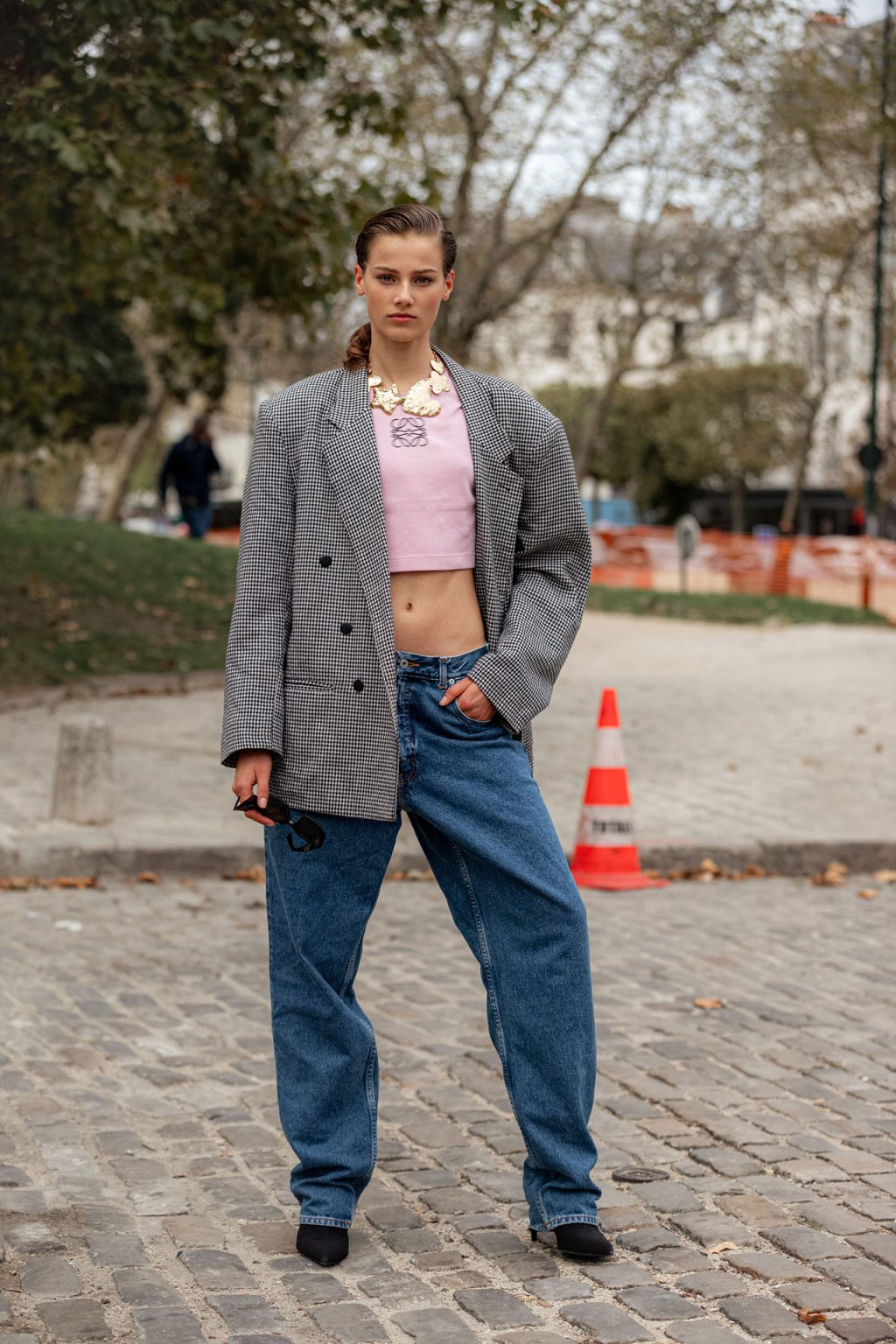 See What the Models Are Wearing Off-Duty During Paris Fashion Week S/S ...